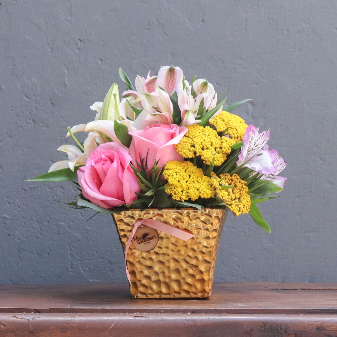 My Garden - Macetero con flores coloridas